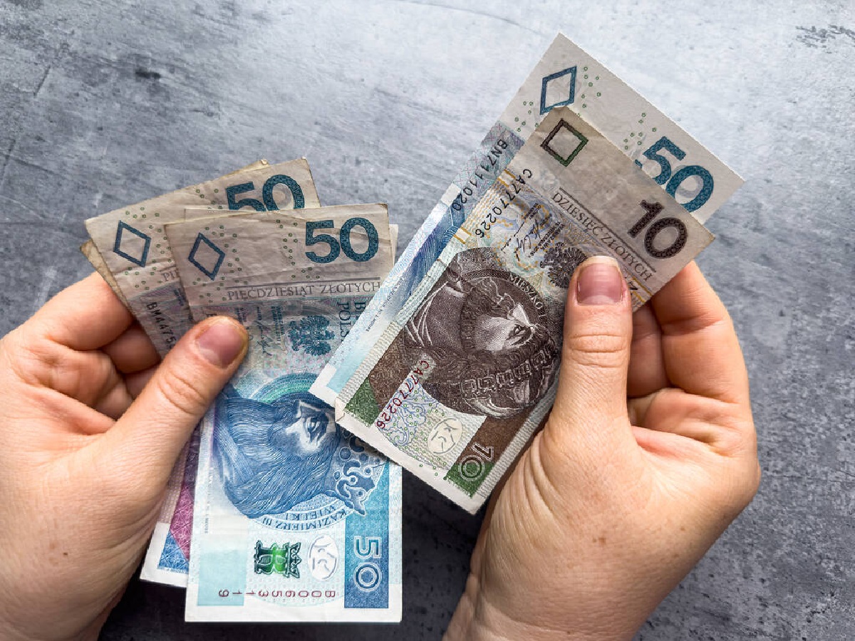 Wypadki drogowe w Polsce: analiza danych i skuteczne rozwiązania Wypadki drogowe w Polsce: analiza danych i skuteczne rozwiązania